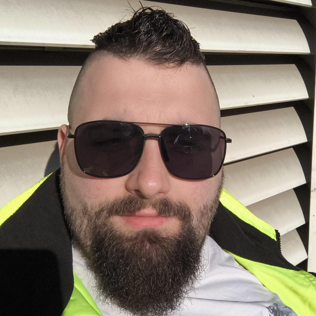 Kevin Schneider - Schichtführer - Haaf Spedition GmbH & Co.KG | XING