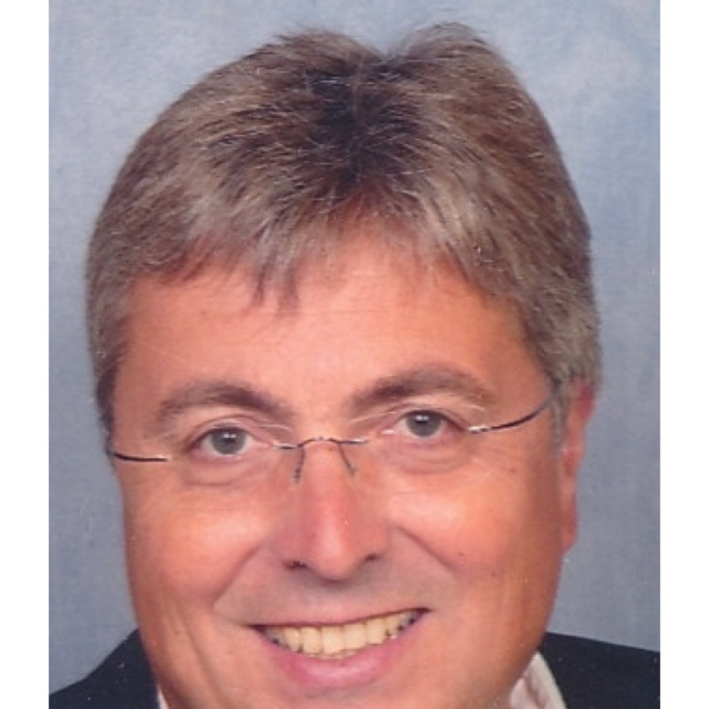 Michael Moos - Freier Journalist - xxx | XING