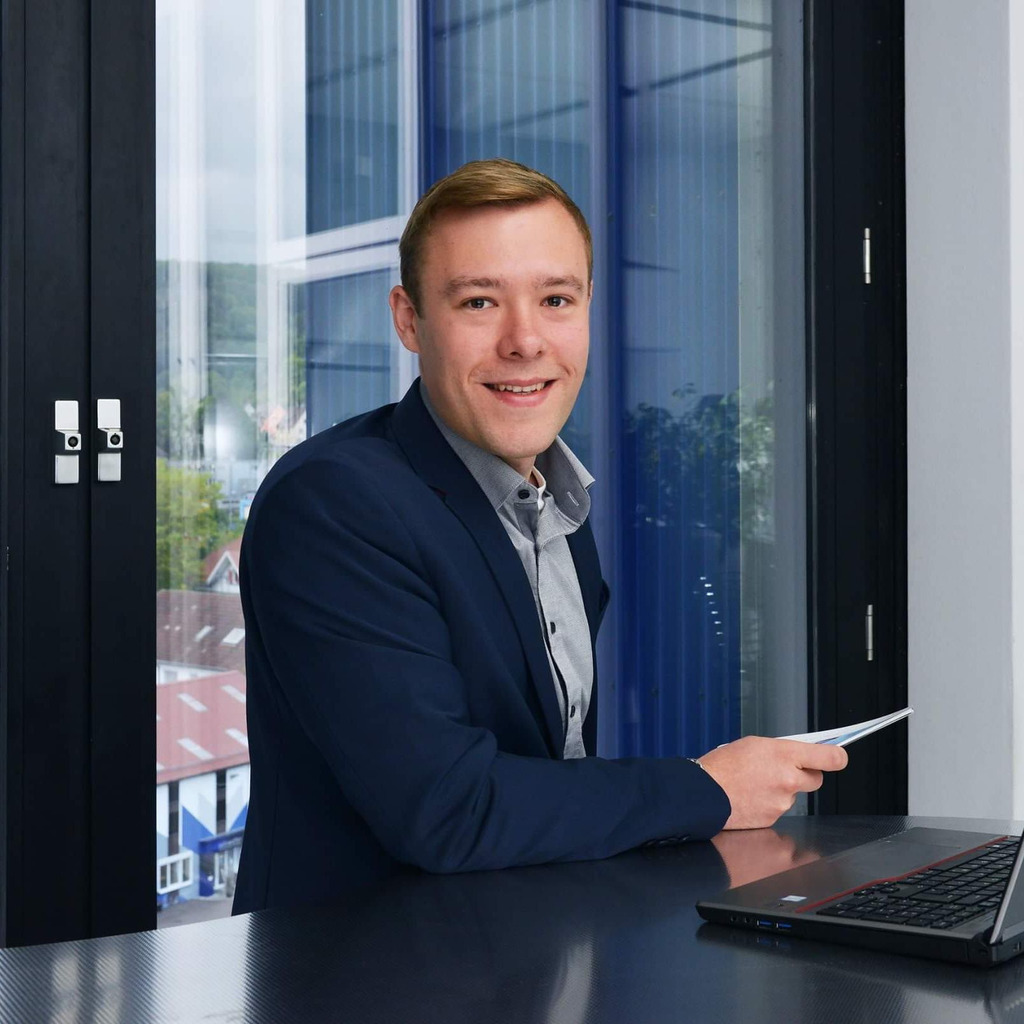 Alexander Hiller - Senior Beteiligungscontroller - R. STAHL AG | XING