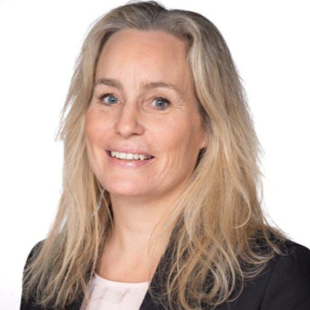 Birgit König - Senior Experte Private Banking, Vice President ...