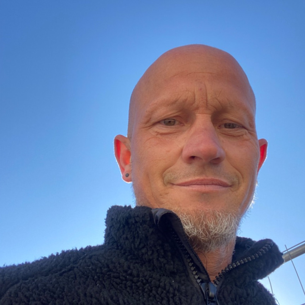 Christopher Ricks's Instagram, Twitter & Facebook on IDCrawl