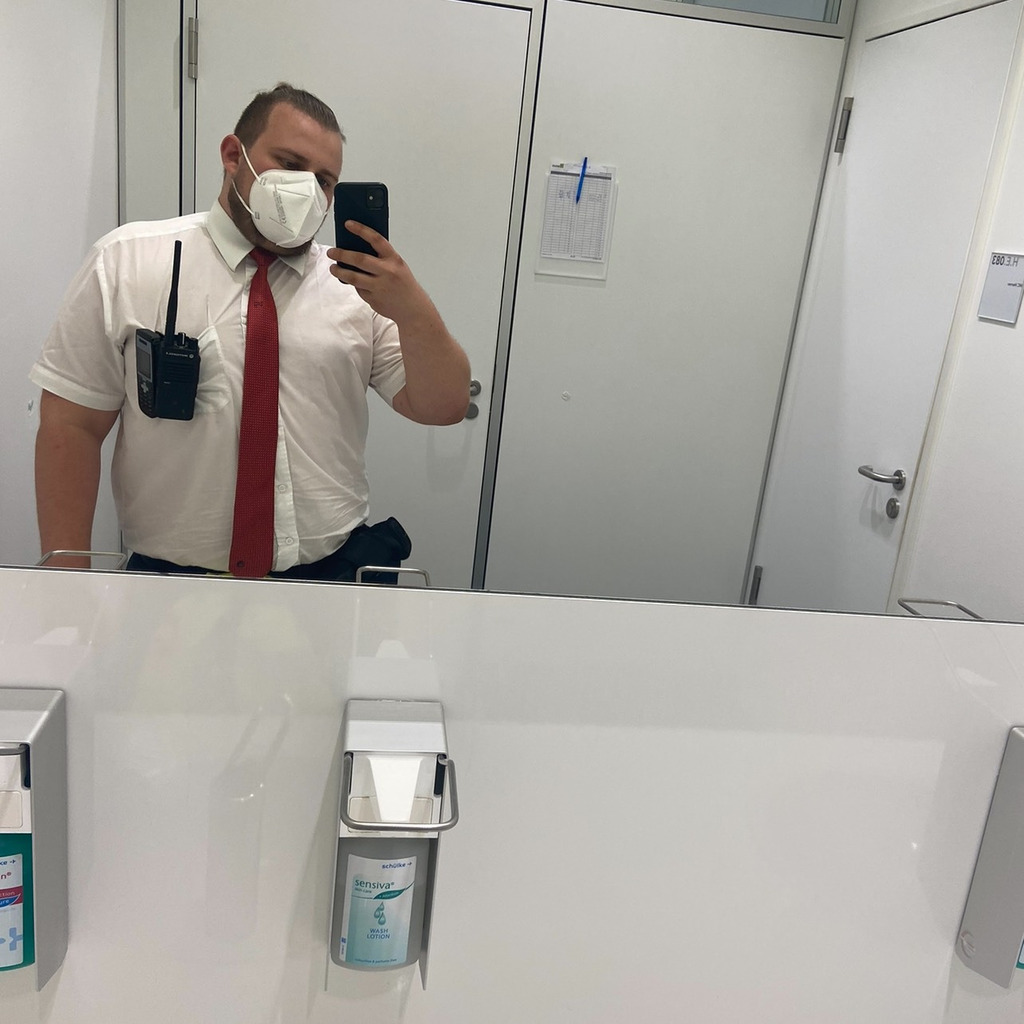 Jan-Nikolas Thofern - Fachkraft für Schutz und Sicherheit - big ...