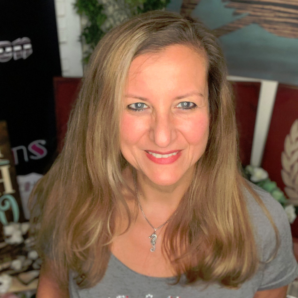 Angela Bailey's Instagram, Twitter & Facebook on IDCrawl