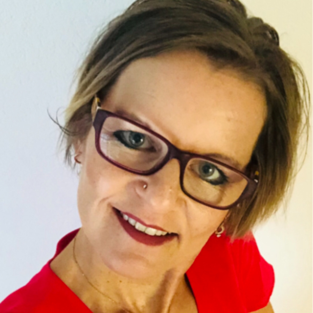 Sandy Decker - Project und Quality Coordinator/ Personal Assistant to ...