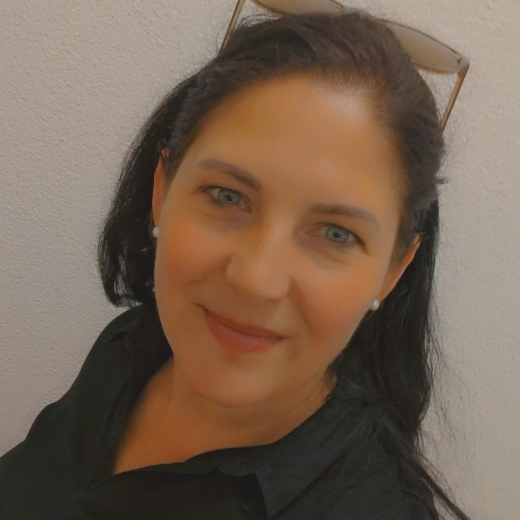 Alexandra Fischer - Projektassistentin - Rainbow Sanierung | XING