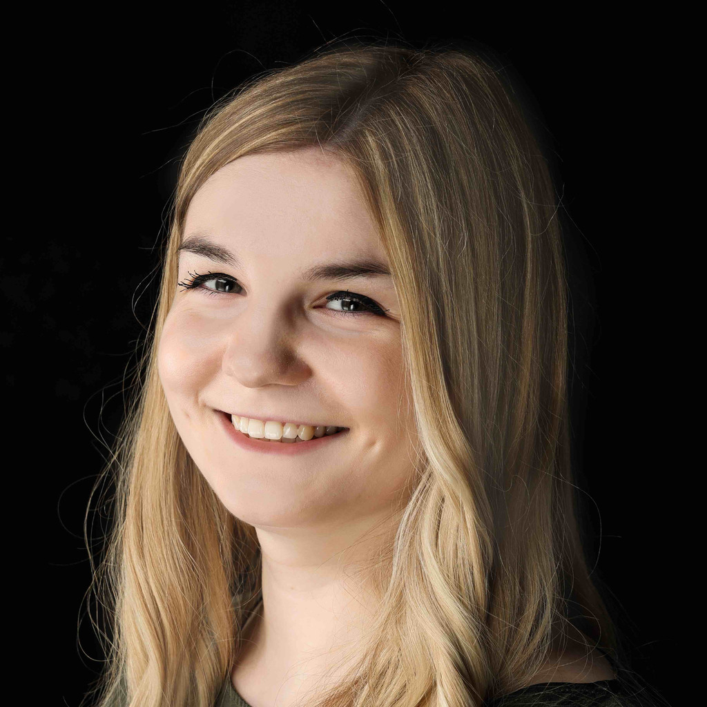 Daniela Hensen - Layout Professional - Bayer | XING