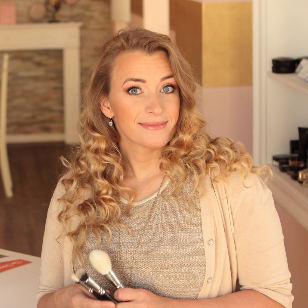 Katrin Jahn - Visagistin - Brow Bar Brauen und Make-up Service | XING