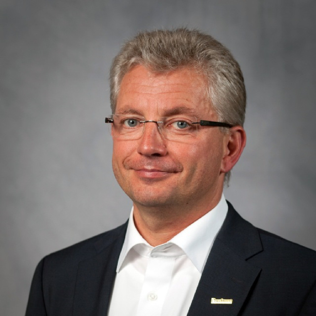 Max Ertl - C-Level Consultant - DocuWare Group | XING