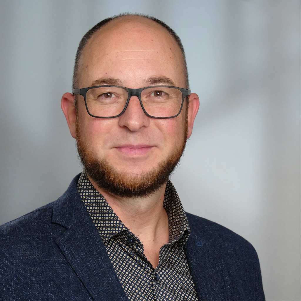 Martin Pieck - Anwendungstrainer - Husky Injection Molding Systems | XING