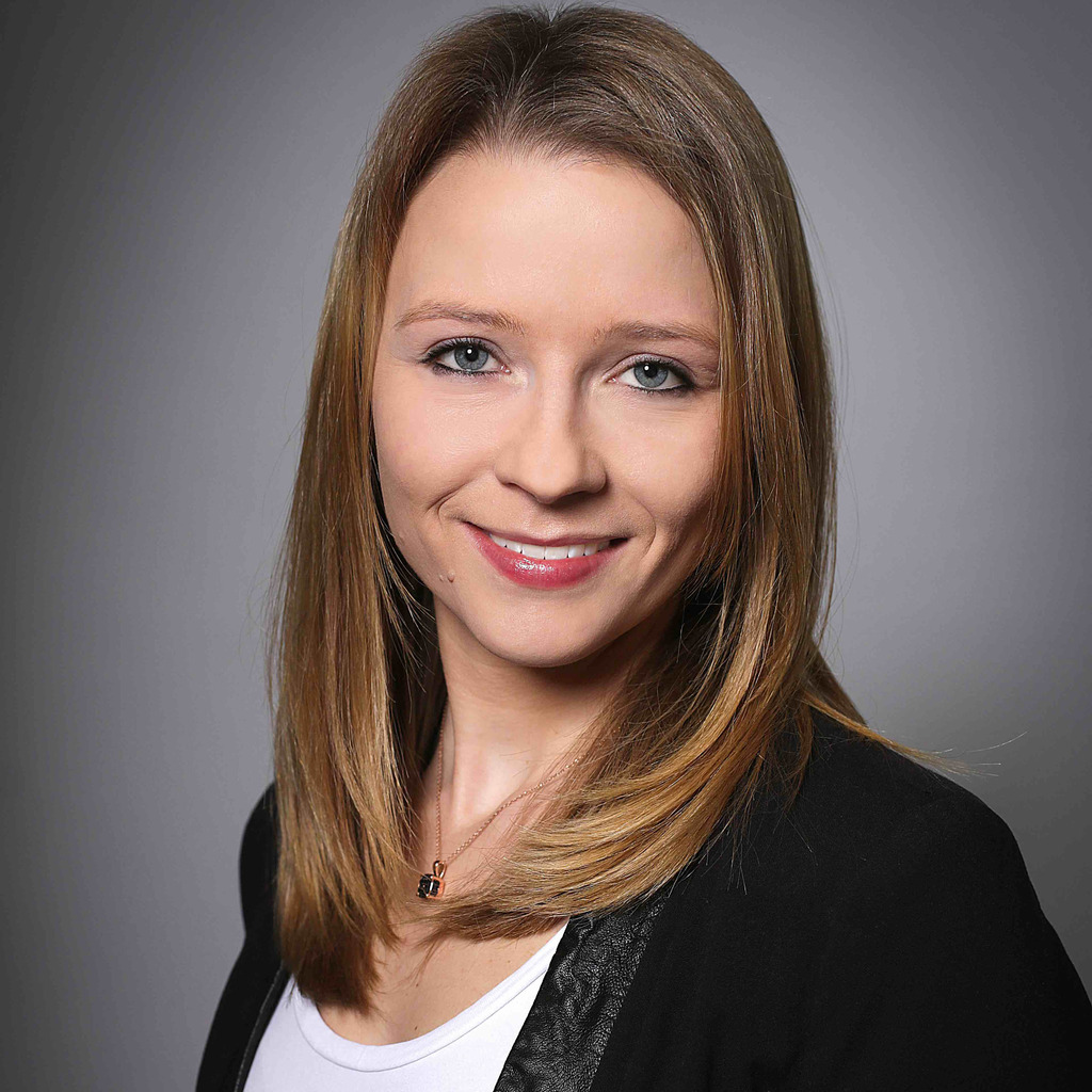 Maria Wolff - Tax Specialist - Spielkartenfabrik Altenburg GmbH - A ...