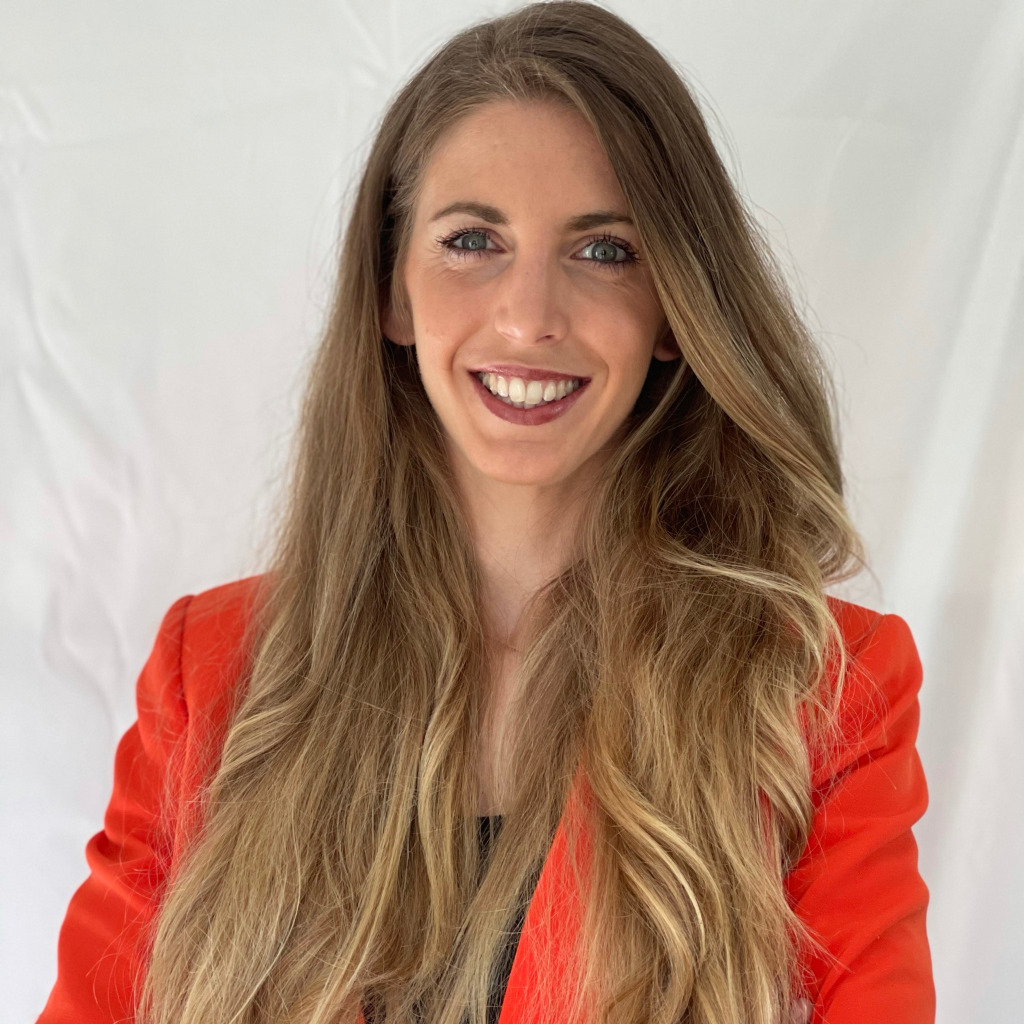 Rebecca Heinzkill - Business Consulting Manager - Accenture | XING