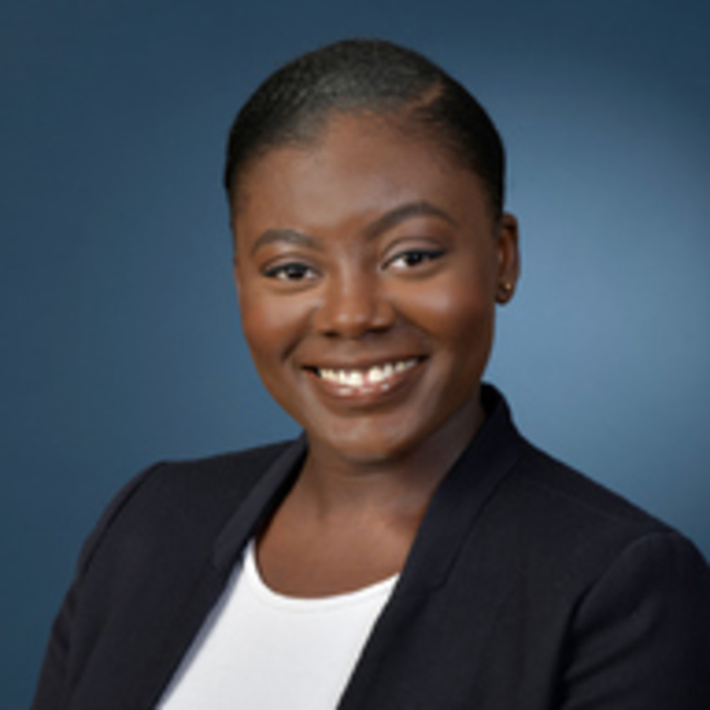 Stephanie Queenie Adom - Recruiterin - SAG Stuttgart Airport Ground ...