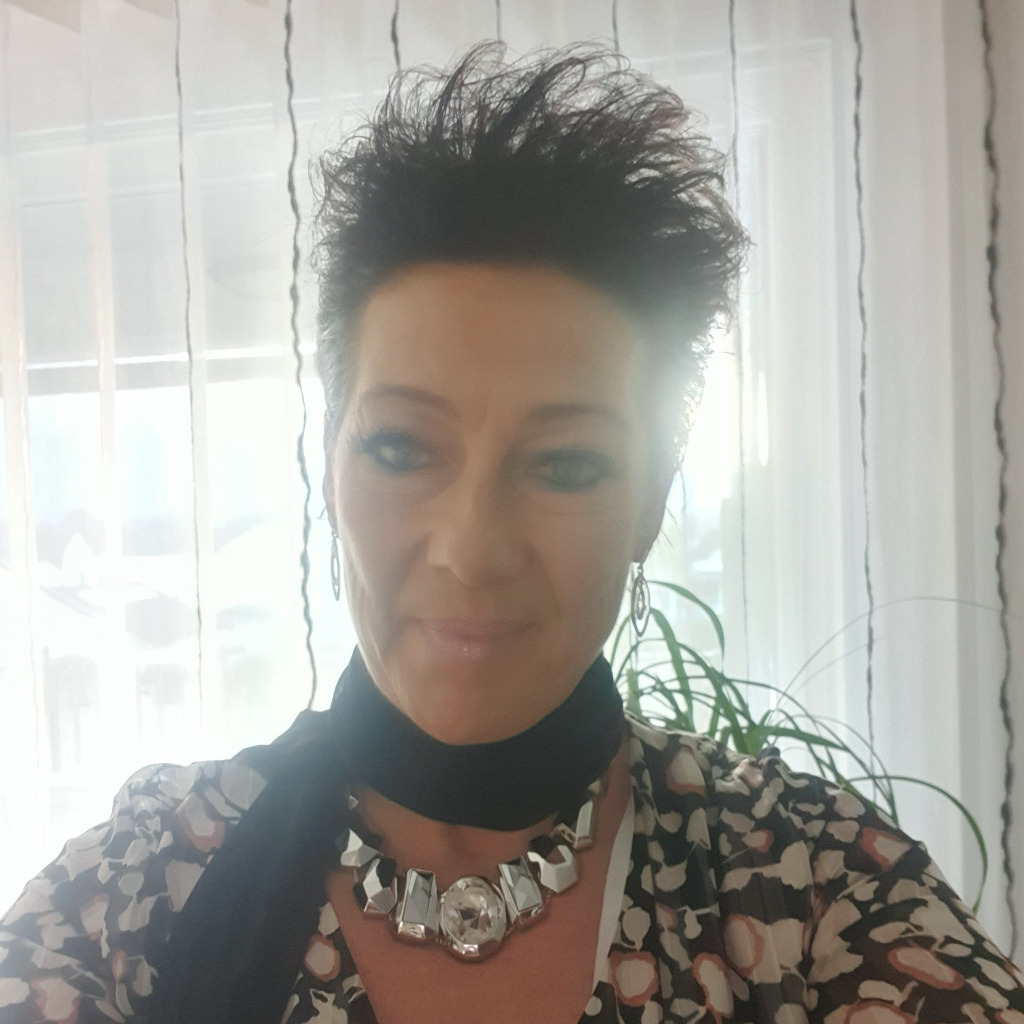 Charlotte Mathis - Strategic Buyer Packaging - Swarovski | XING