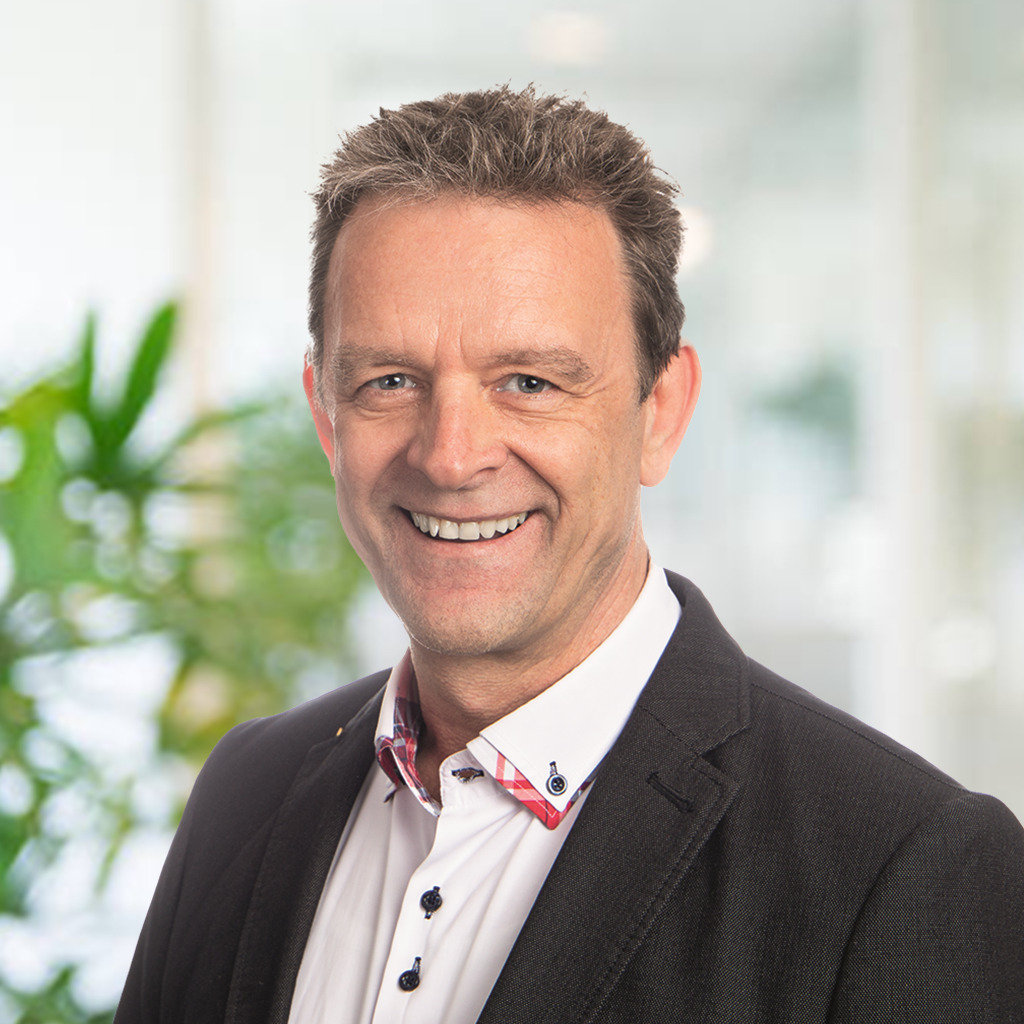 Dipl.-Ing. Robert Heske - Entwicklungsingenieur, CAD Keyuser - ifm ... Dipl.-Ing. Robert Heske - Entwicklungsingenieur, CAD Keyuser - ifm ...