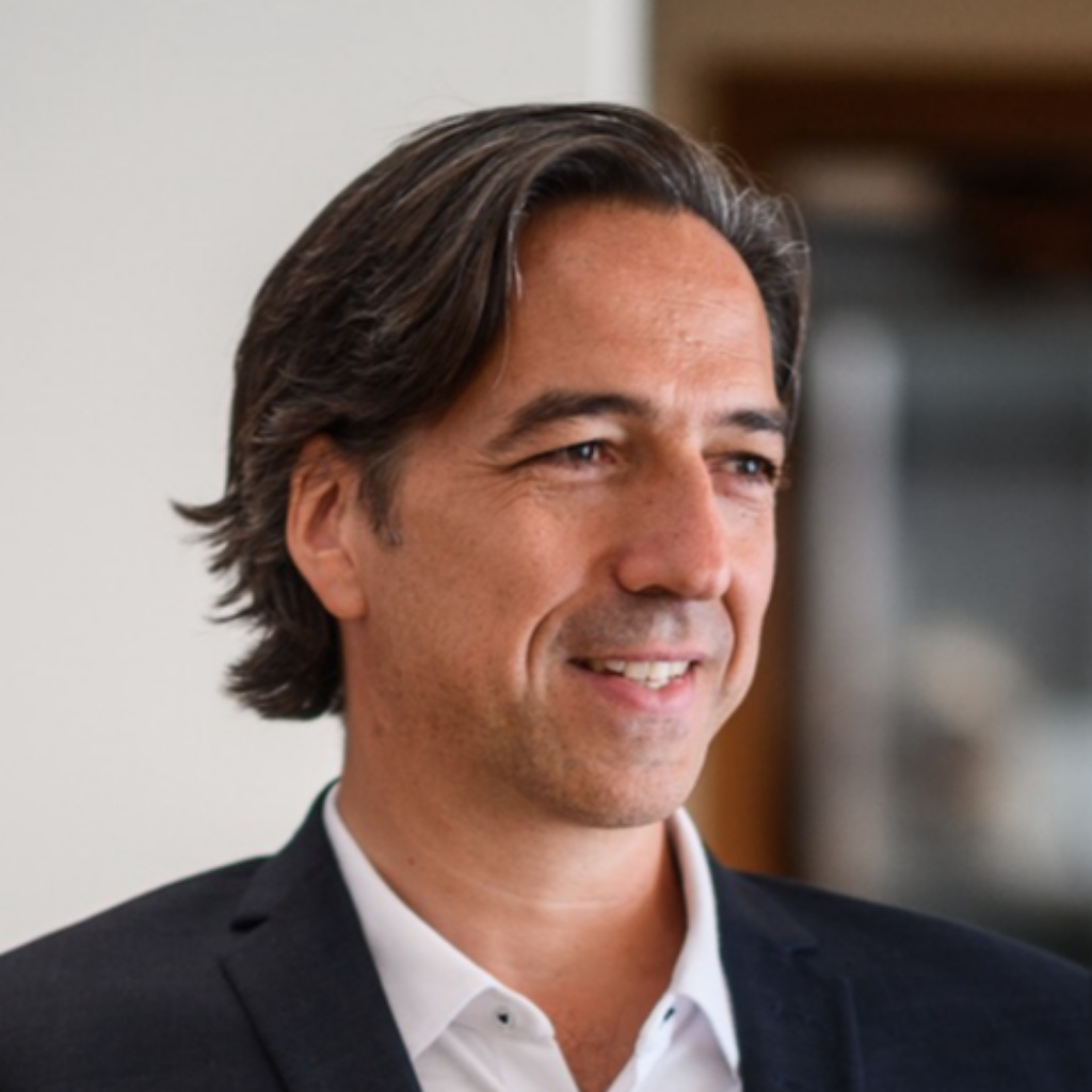 Axel Pfefferkorn - General Manager - Hotel & Chalet Aurelio Lech | XING