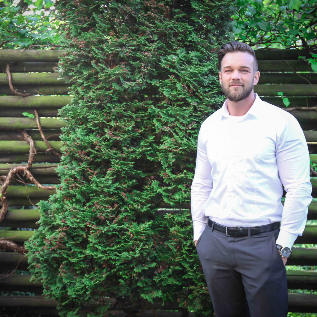 Dustin Bräuer - Geschäftsführer - Einzelunternehmen | XING