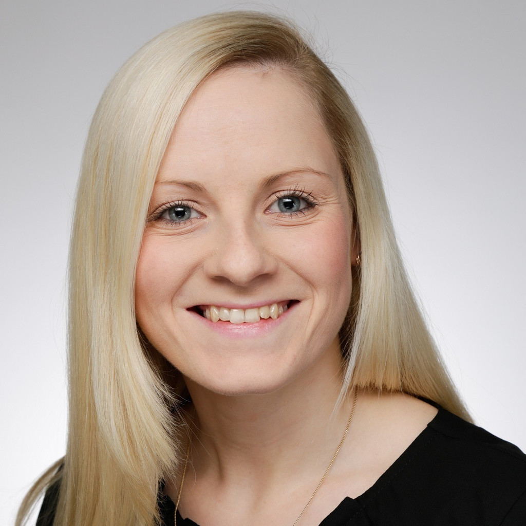 Christina Möhn - Senior Manager Corporate Tax, Steuerberaterin - Sky Deutschland GmbH | XING