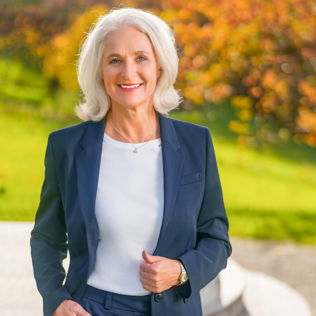 Stephanie Neumann's Instagram, Twitter & Facebook on IDCrawl