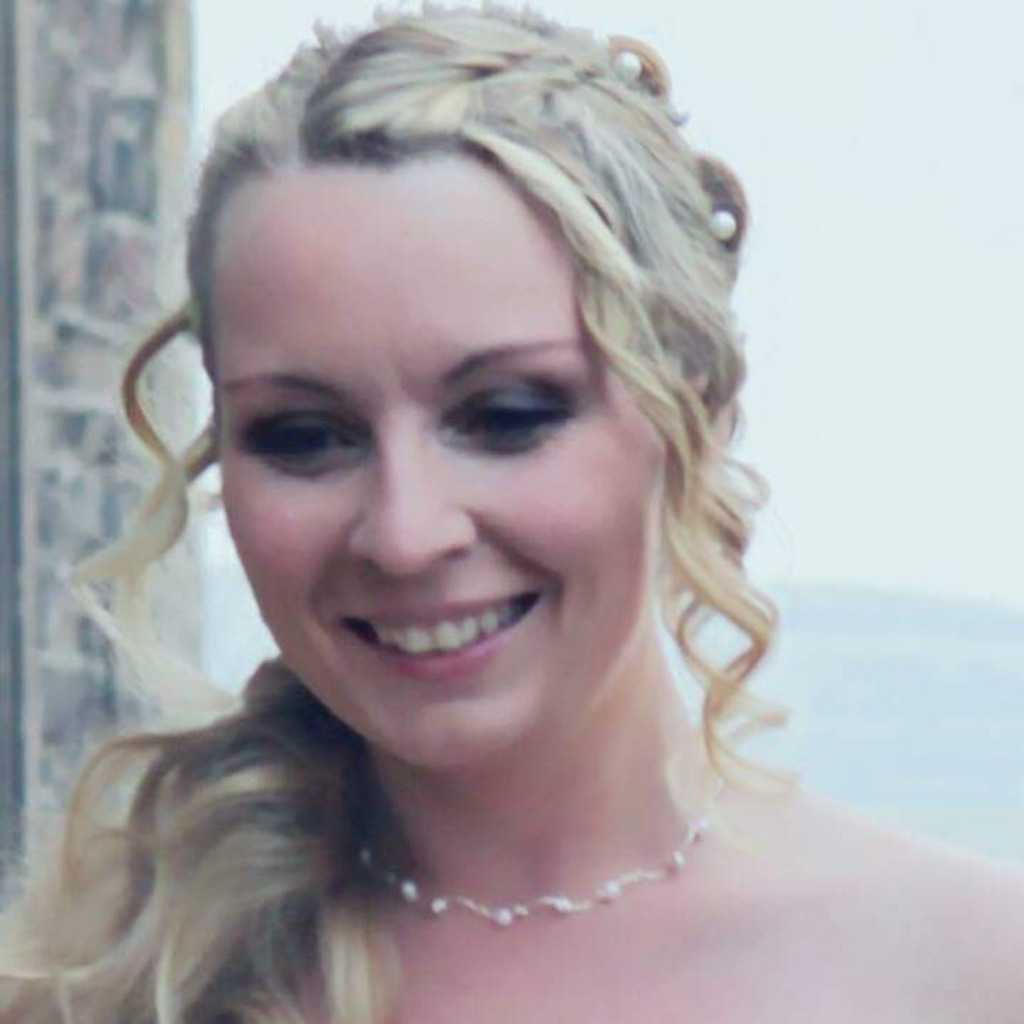 Anna Karipidis - Bürokauffrau - ZIEMANN CASHSERVICE GmbH | XING