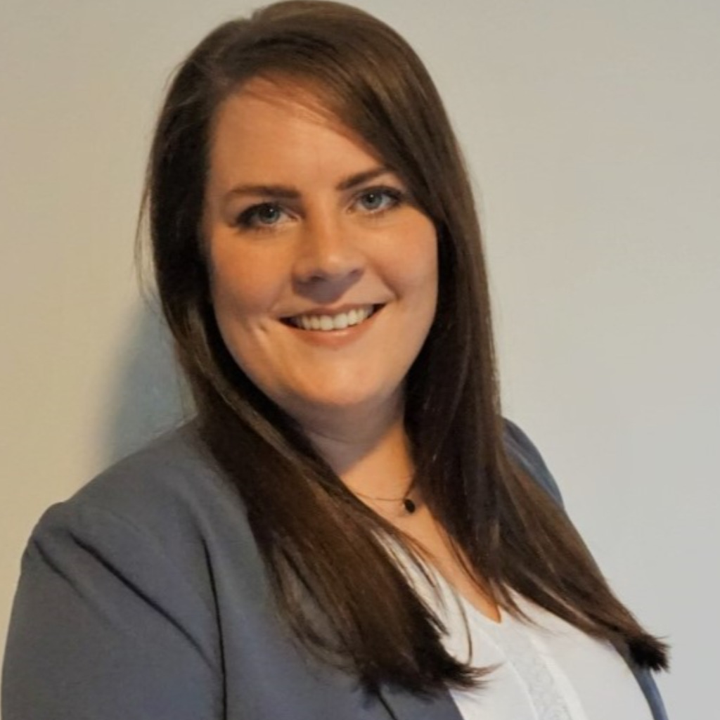 Lisa Roske's Instagram, Twitter & Facebook on IDCrawl