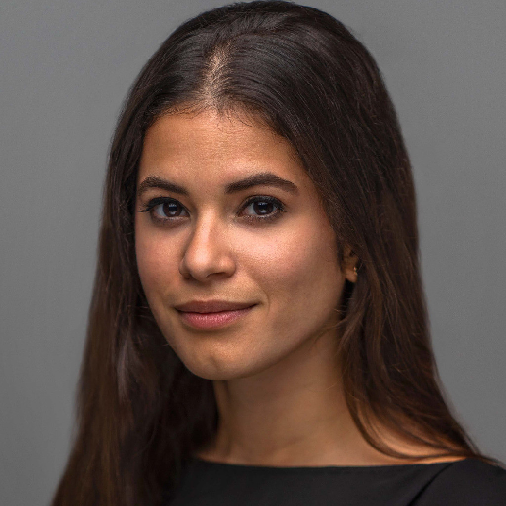 Angela Aponte - Consultant - AZOLA GmbH - IT Excellence by PSvdL | XING