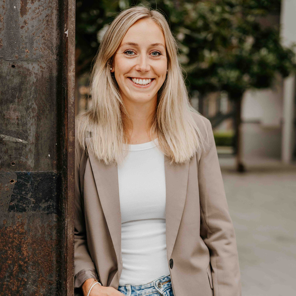 Friederike Weyer - Erziehungswissenschaftlerin - Bildungswerk der ...