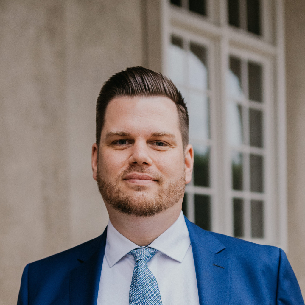 Simon Wallerius - Projekte & Prozesse Berichtswesen - BMW Group | XING