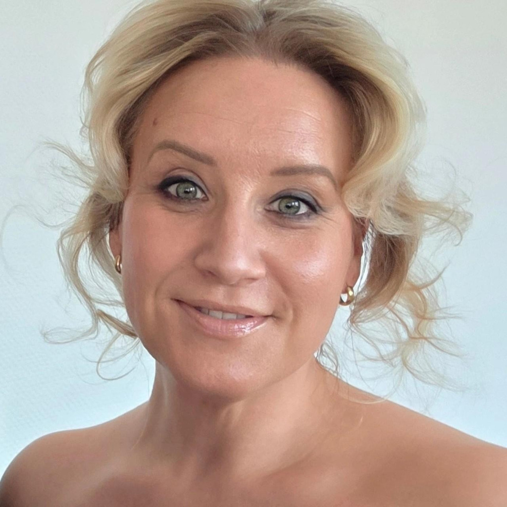 Denise Schäfer-Bischoff - Lease Administrator - CBRE GmbH | XING