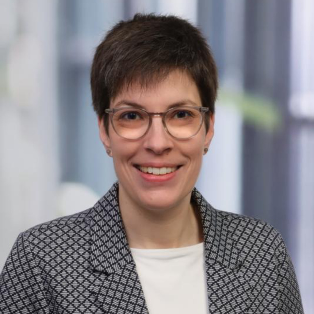 Sarah Conrad - Managerin Digitale Medien - newVISION! GmbH - Kreationen ...