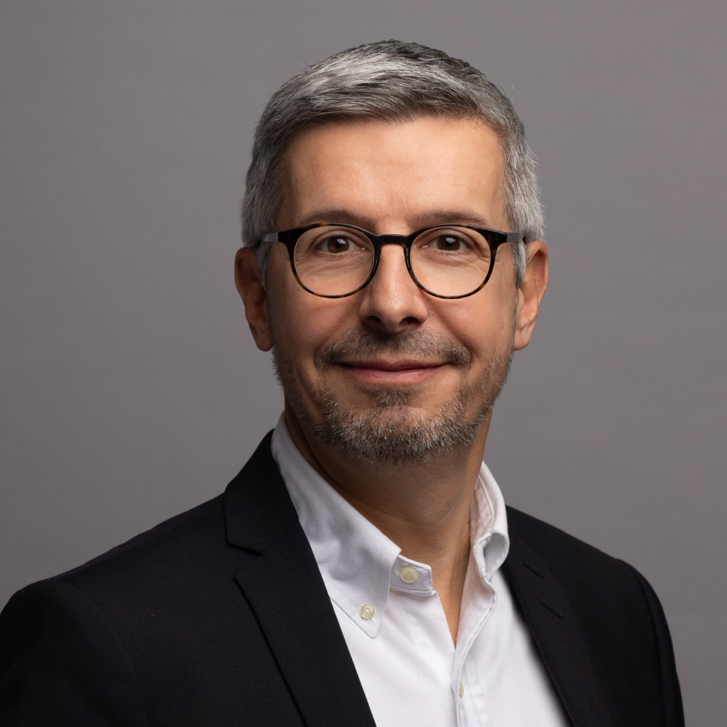 Robin Alexander's Instagram, Twitter & Facebook on IDCrawl