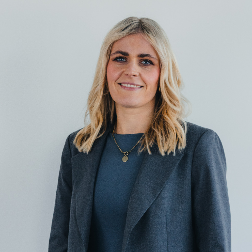 Natalia Sundermeier - Personalreferentin - Eberhard Zimmermann GmbH ...