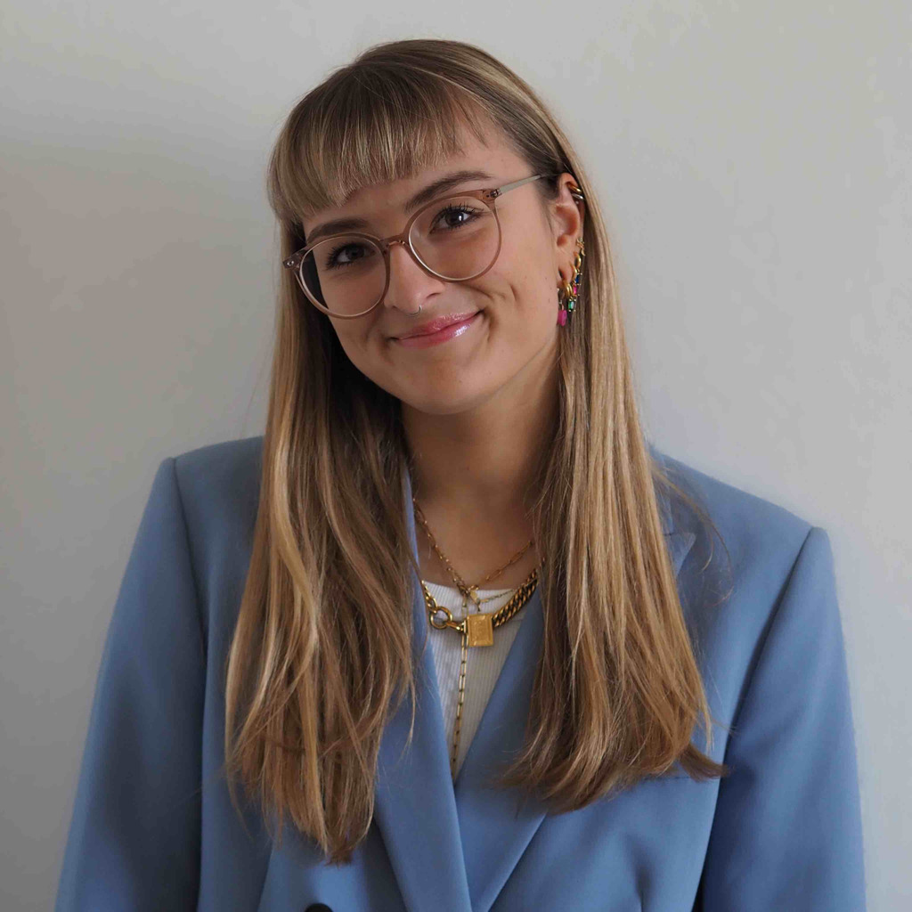 Lisa Besler: Ausbildung und Berufserfahrung | XING