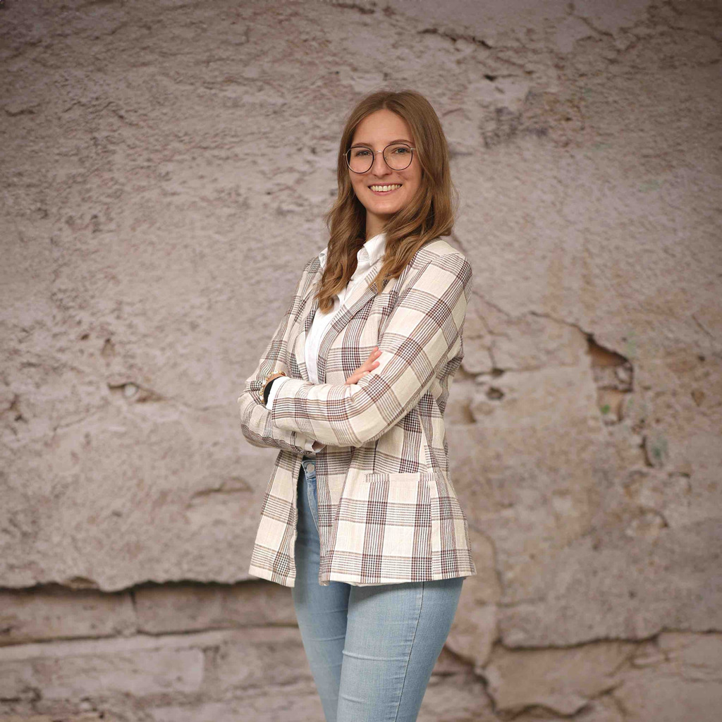 Kim Lara Frauenrath - Bachelor Professional Wirtschaft - Co2nsulting ...