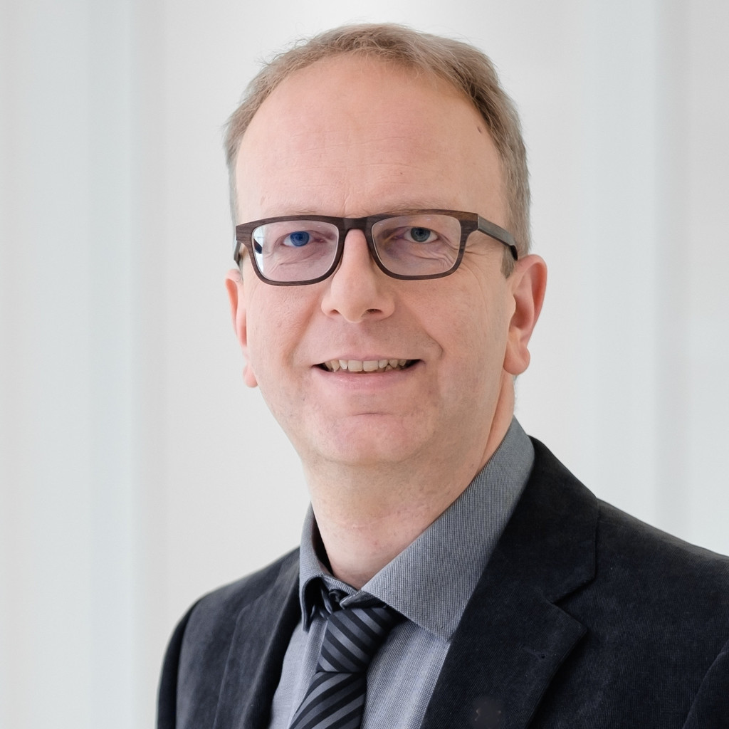 Prof. Dr. Nico Blessing - Professor und Studiengangsleiter - Duale ...