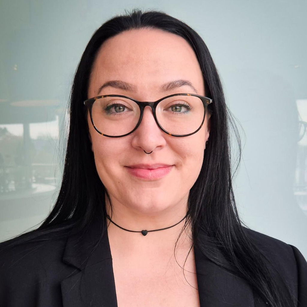 Jennifer Rochelle - Executive Assistant - Accenture | XING