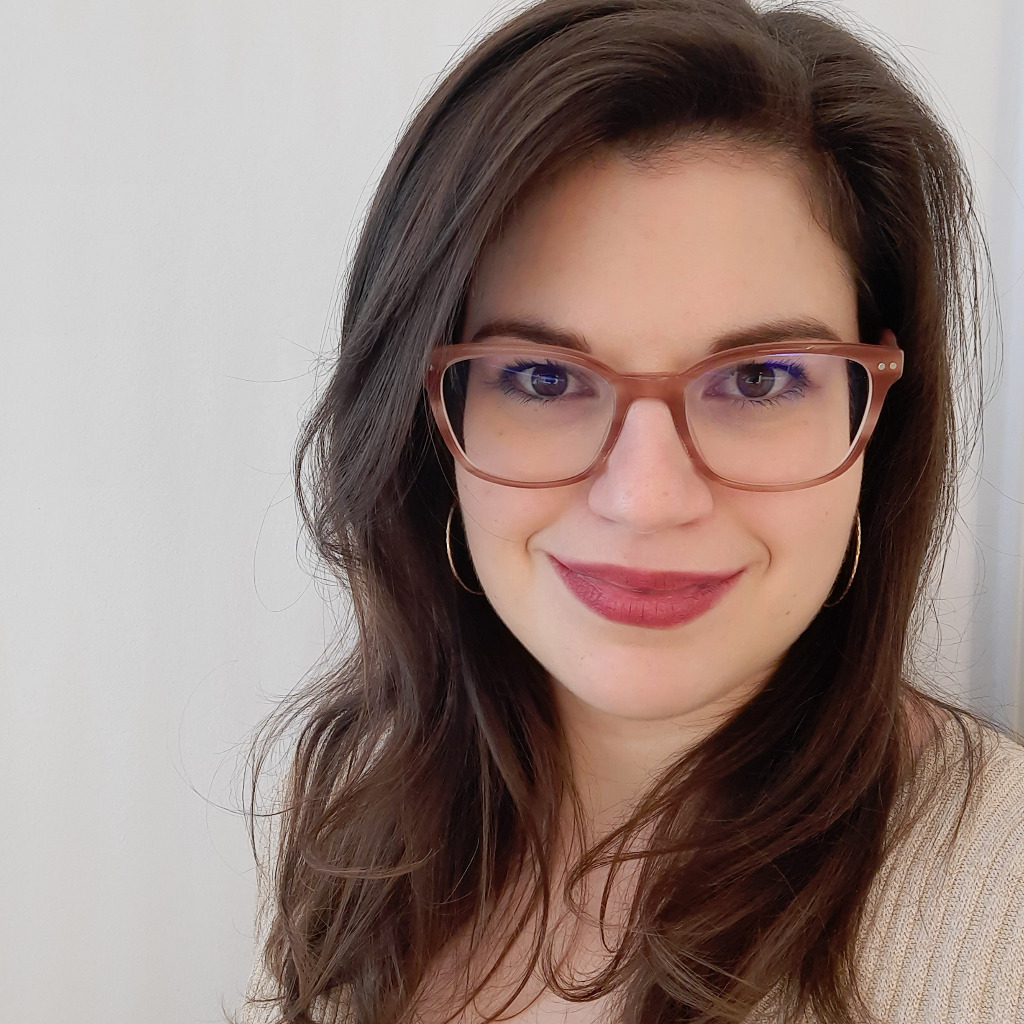 Julia von Lindern - Vertriebsinnendienst - DualLift GmbH | XING