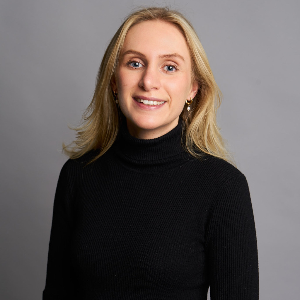 Fiona Miesenböck - Apple Retail Spezialist - Apple Retail Europe UC ...