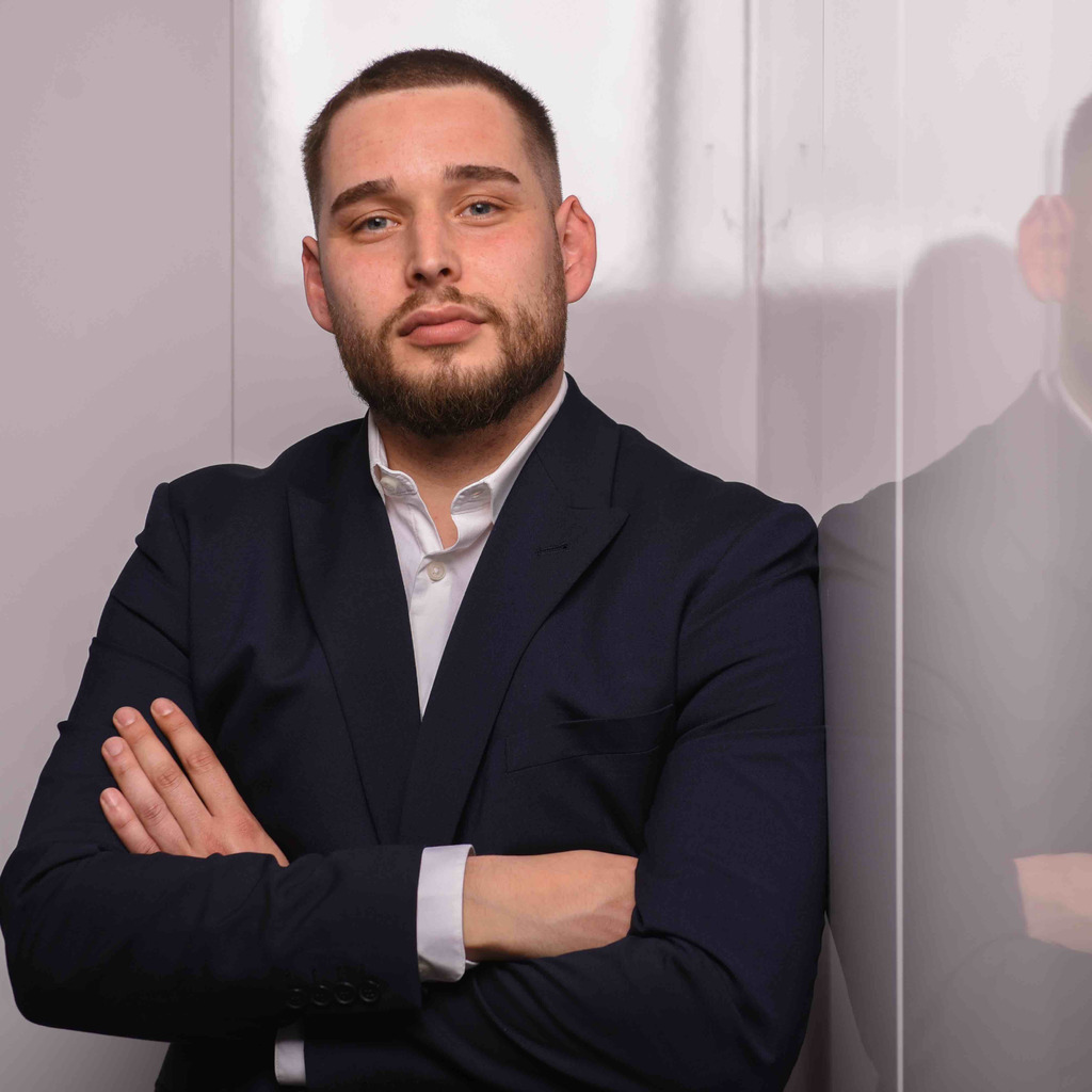 Aaron Hennemann - Junior Product Owner - Solvis GmbH | XING