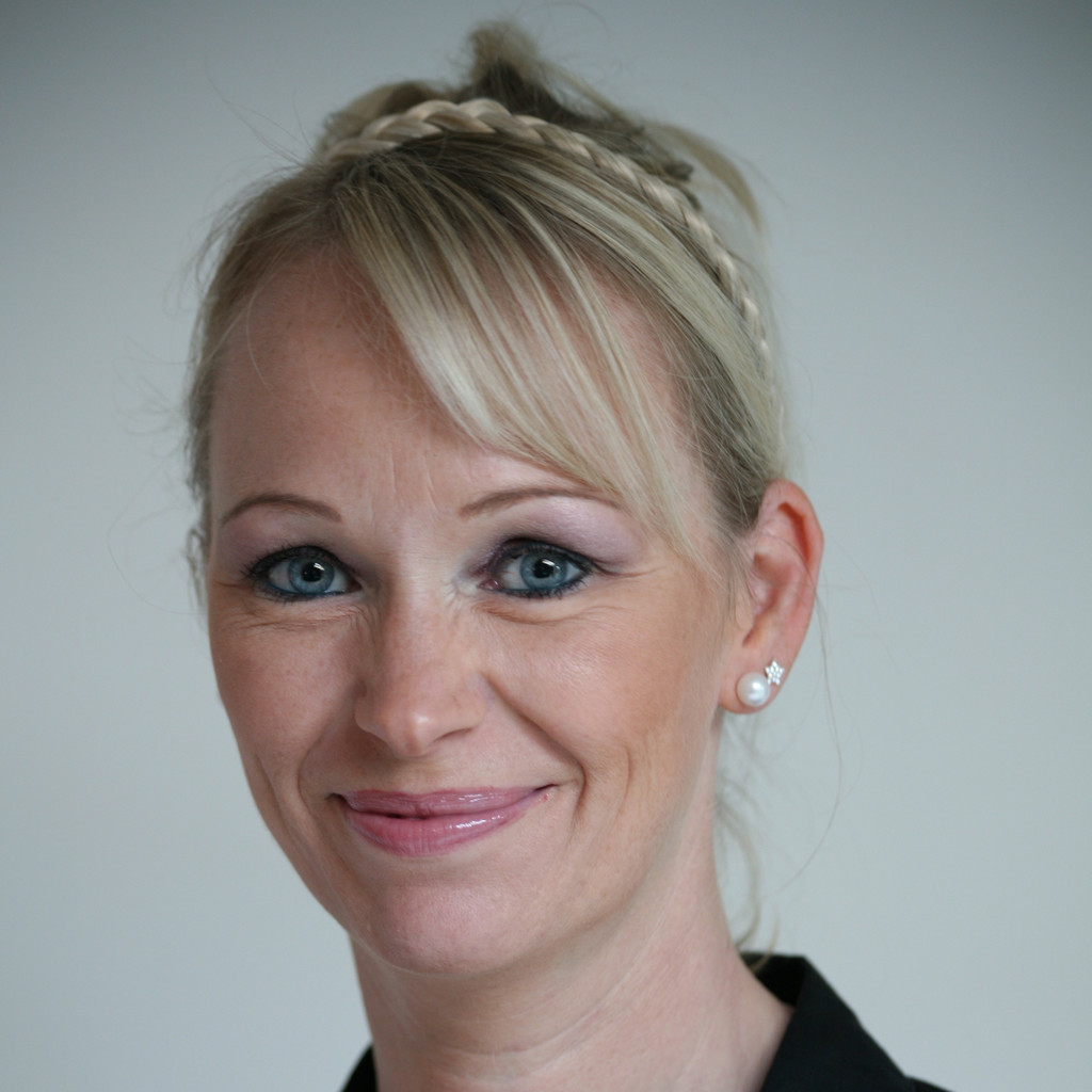 Michaela Schuster - Niederlassungsleiterin Toulouse - First Aid GmbH | XING