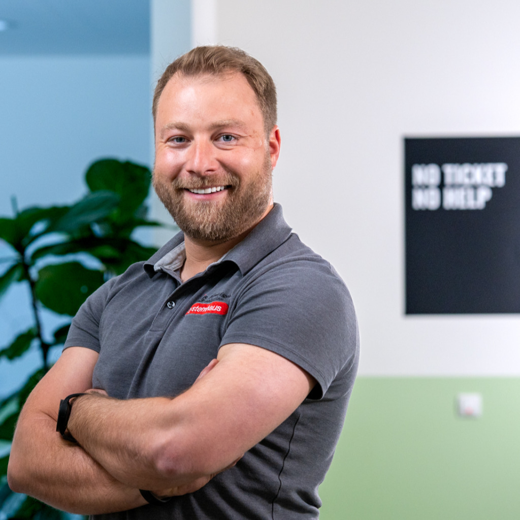 Christopher Nehls - Gesellschafter & Geschäftsführer - IS Intelligent ...