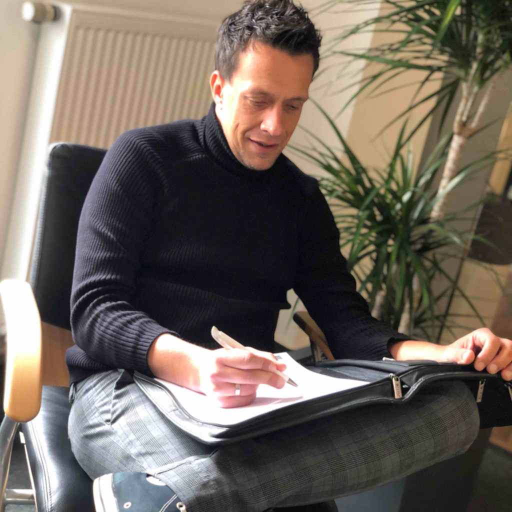 Jan Stender in der Personensuche von Das Telefonbuch