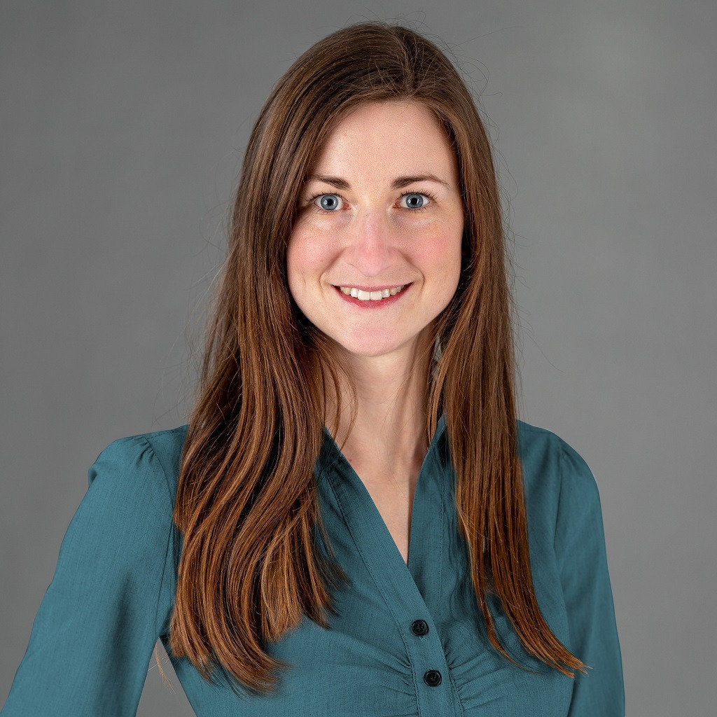 Anke Weiß - Referentin Controlling - Carl Zeiss SMT GmbH | XING