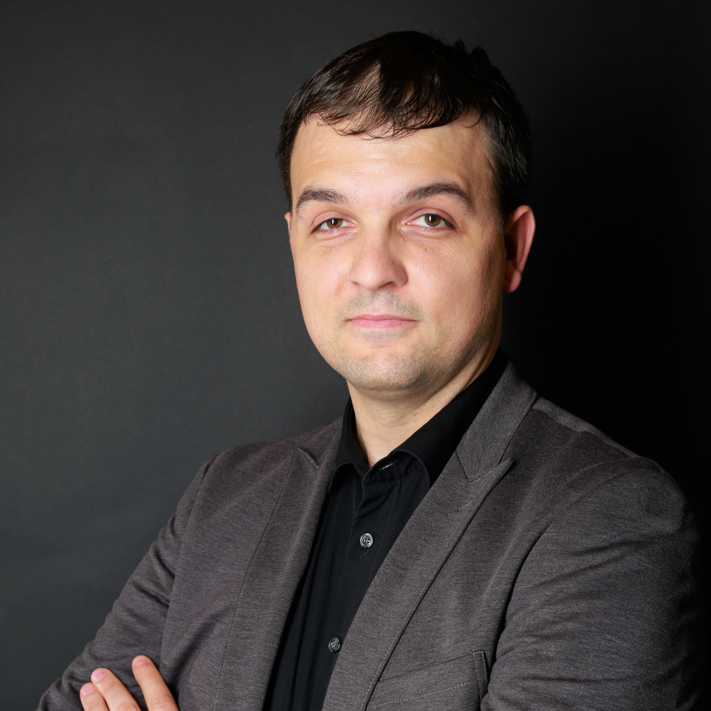 Christian Linck - Customer Product Services - Director Product ...