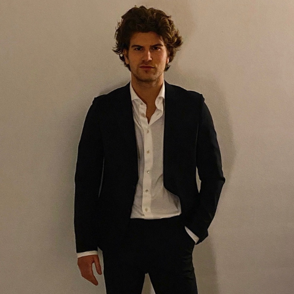 Lukas Aaron Mross - Working Student - Marketing & Communications ...