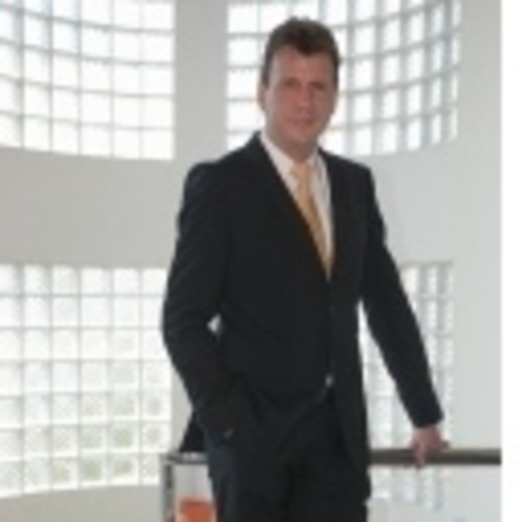 Thomas Runkel - International Marketing, Financial Controlling ...