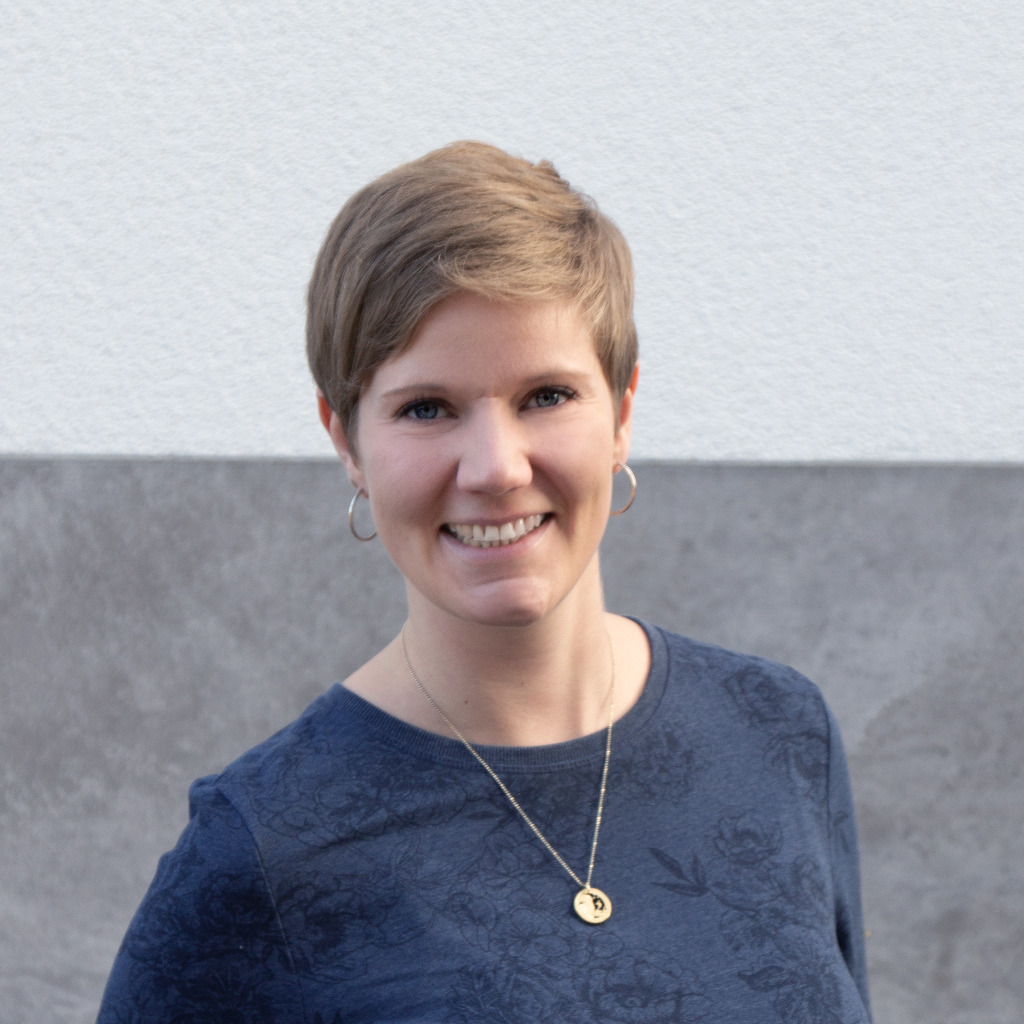 Julia Sohn - Senior Art Directorin - SYNBRAND GmbH | XING