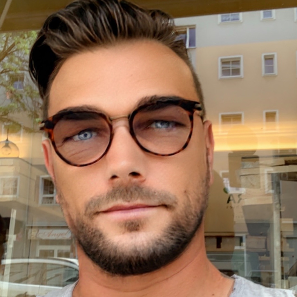 Michél Breitschuh - Einzelhandelskaufmann - Michael Mientus GmbH | XING