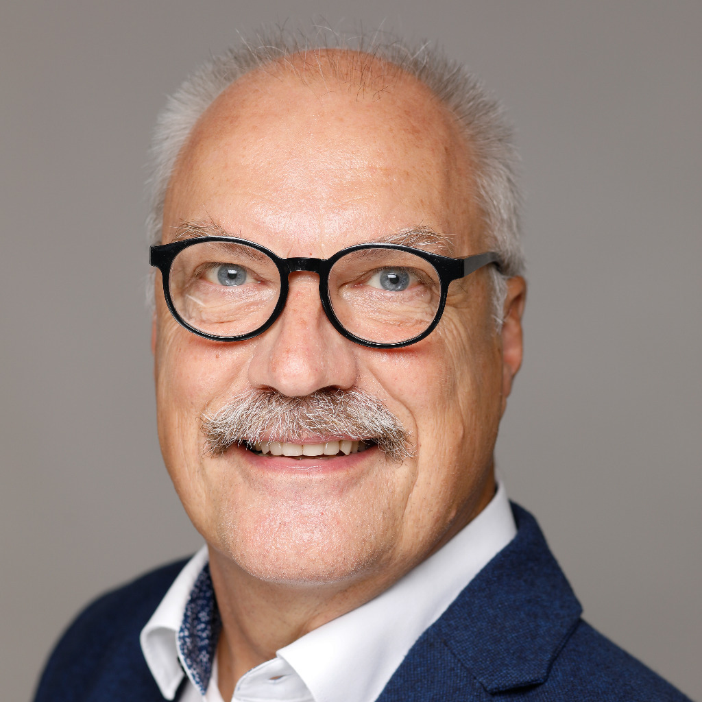 Thomas Schuster - Leitende Führungskraft im Ruhestand - Mercedes-Benz ...