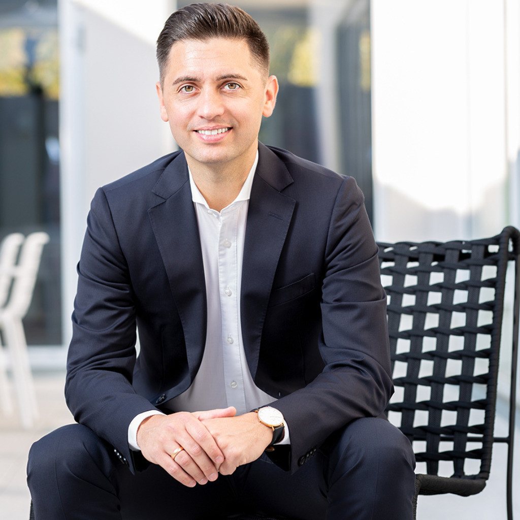 Simon Reuter - Geschäftsführender Gesellschafter - Robos GmbH & Co. KG | XING