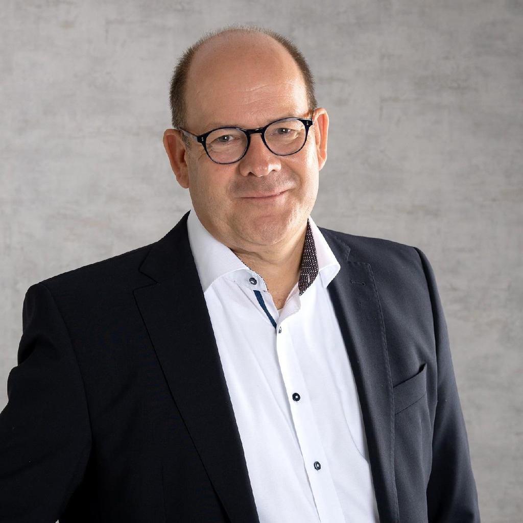 Axel Schmitz - Abteilungsleiter Packmittelprüfung und -entwicklung ...